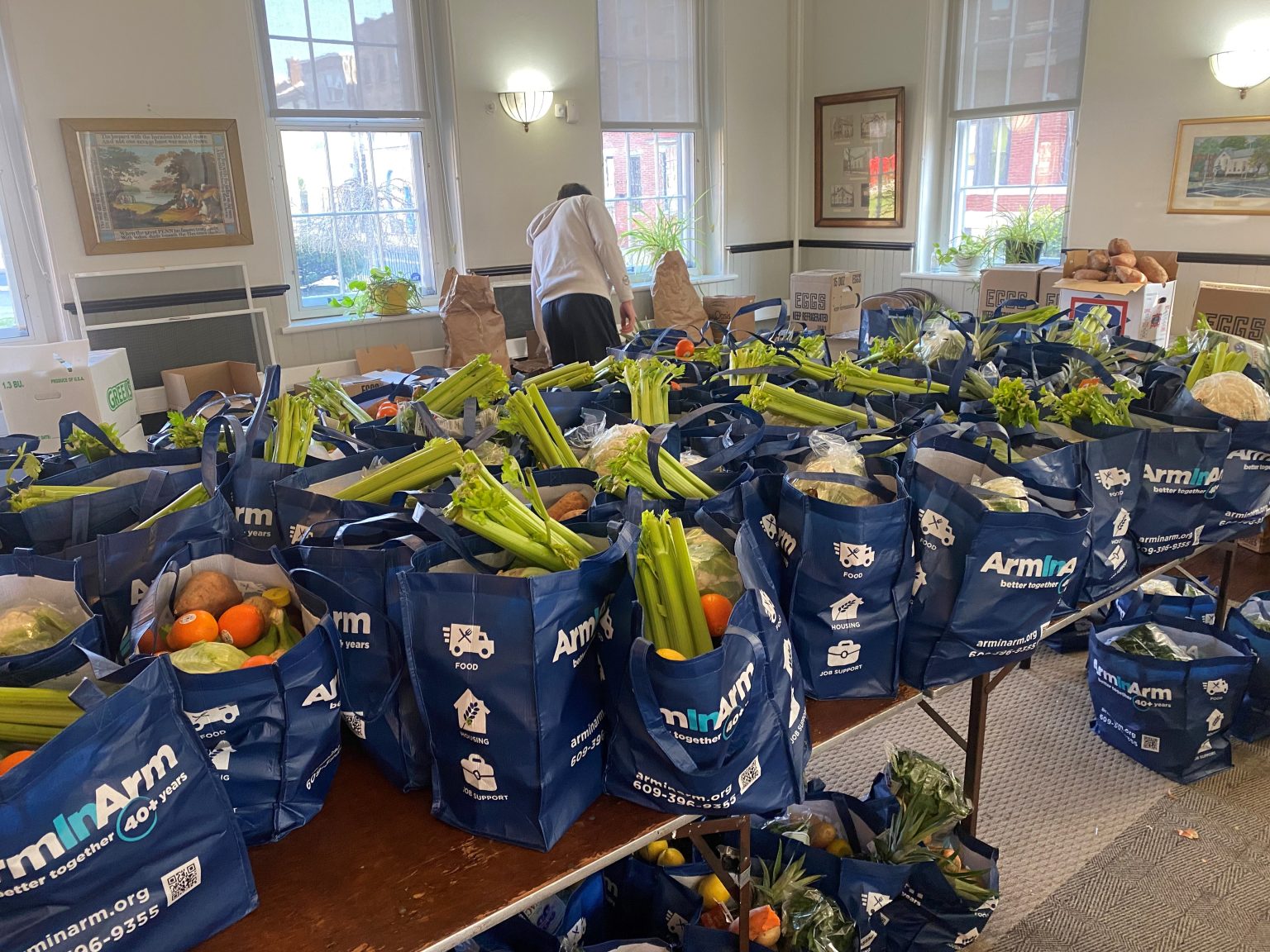 Get 3 days of food for your family! | Arm In Arm